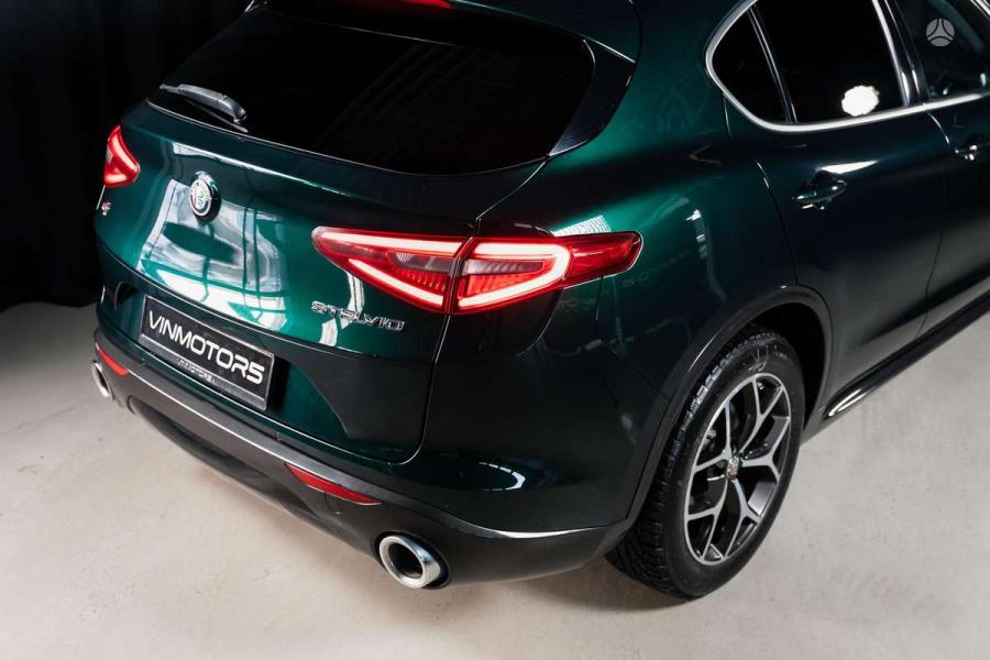 Zaļš Alfa Romeo Stelvio 2021 Viļņa, ar dzinēja tilpumu 2.00 L un nobraukumu 100 tūkst. km par 27500 €, foto 16 vietnē AUTOMOTO.COM.LV
