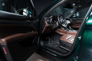 Zaļš Alfa Romeo Stelvio 2021 Viļņa, ar dzinēja tilpumu 2.00 L un nobraukumu 100 tūkst. km par 27500 €, foto 19 vietnē AUTOMOTO.COM.LV