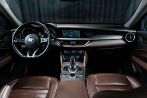 Zaļš Alfa Romeo Stelvio 2021 Viļņa, ar dzinēja tilpumu 2.00 L un nobraukumu 100 tūkst. km par 27500 €, foto 25 vietnē AUTOMOTO.COM.LV