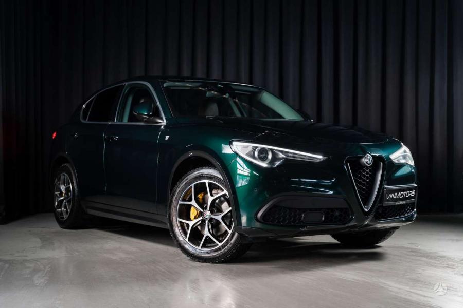 Green Alfa Romeo Stelvio 2021 in Vilnius, with an engine capacity of 2.00 L and mileage of 100 thousand km for 26999 €, photo 4 on AUTOMOTO.COM.LV