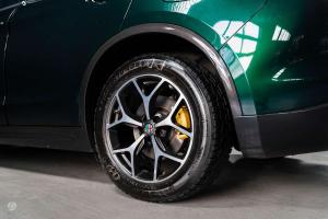 Green Alfa Romeo Stelvio 2021 in Vilnius, with an engine capacity of 2.00 L and mileage of 100 thousand km for 26999 €, photo 18 on AUTOMOTO.COM.LV