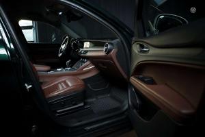 Green Alfa Romeo Stelvio 2021 in Vilnius, with an engine capacity of 2.00 L and mileage of 100 thousand km for 26999 €, photo 31 on AUTOMOTO.COM.LV