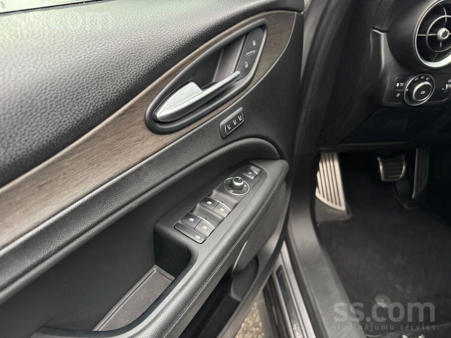 Pelēks Alfa Romeo Stelvio 2017 Rīga, ar dzinēja tilpumu 2.00 L un nobraukumu 159 tūkst. km par 21300 €, foto 10 vietnē AUTOMOTO.COM.LV