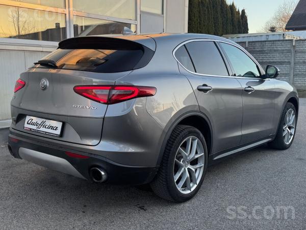 Grey Alfa Romeo Stelvio 2017 in Riga, with an engine capacity of 2.00 L and mileage of 151 thousand km for 22300 €, photo 5 on AUTOMOTO.COM.LV