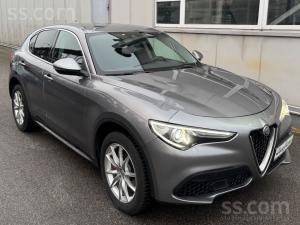 Grey Alfa Romeo Stelvio 2017 in Riga, with an engine capacity of 2.00 L and mileage of 159 thousand km for 19900 €, photo 4 on AUTOMOTO.COM.LV