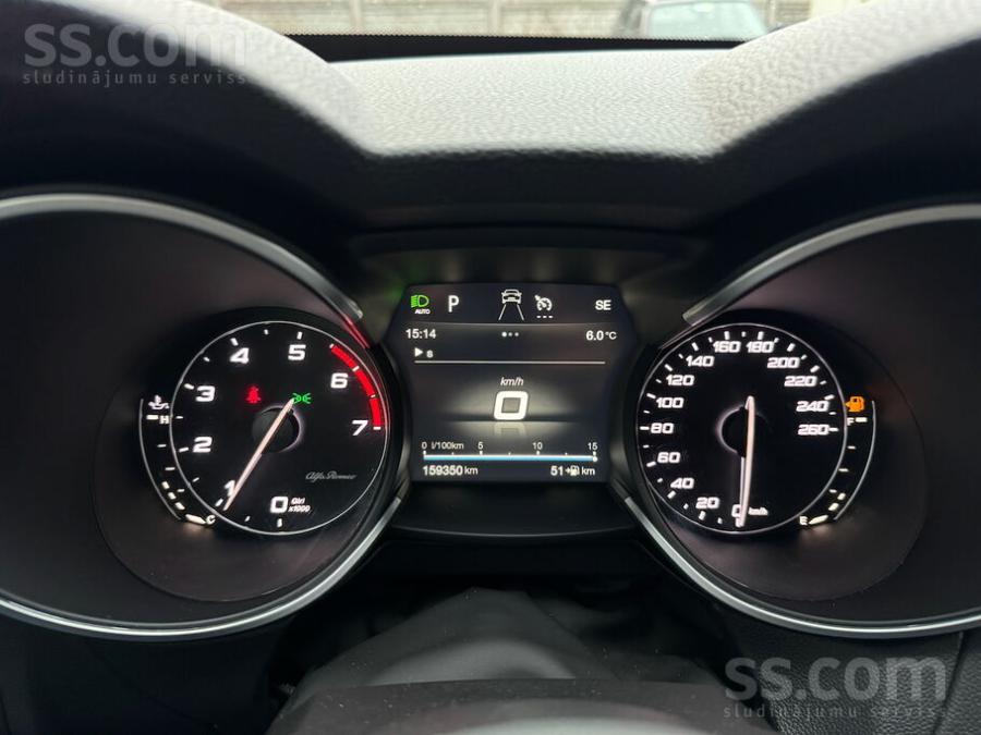 Grey Alfa Romeo Stelvio 2017 in Riga, with an engine capacity of 2.00 L and mileage of 159 thousand km for 19900 €, photo 29 on AUTOMOTO.COM.LV