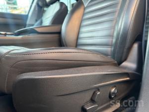 Grey Alfa Romeo Stelvio 2017 in Riga, with an engine capacity of 2.00 L and mileage of 151 thousand km for 19900 €, photo 12 on AUTOMOTO.COM.LV