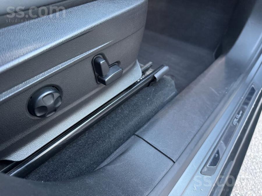 Grey Alfa Romeo Stelvio 2017 in Riga, with an engine capacity of 2.00 L and mileage of 151 thousand km for 19900 €, photo 17 on AUTOMOTO.COM.LV