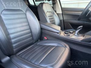 Grey Alfa Romeo Stelvio 2017 in Riga, with an engine capacity of 2.00 L and mileage of 151 thousand km for 19900 €, photo 18 on AUTOMOTO.COM.LV