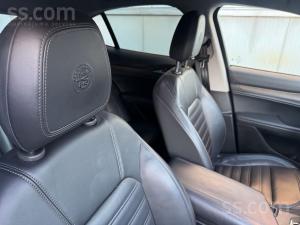 Grey Alfa Romeo Stelvio 2017 in Riga, with an engine capacity of 2.00 L and mileage of 151 thousand km for 19900 €, photo 19 on AUTOMOTO.COM.LV