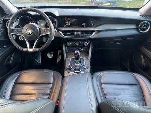Grey Alfa Romeo Stelvio 2017 in Riga, with an engine capacity of 2.00 L and mileage of 151 thousand km for 19900 €, photo 22 on AUTOMOTO.COM.LV