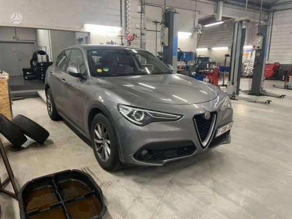 Grey Alfa Romeo Stelvio 2018 in Siauliai, with an engine capacity of 2.14 L and mileage of 190 thousand km for 8990 €, photo 1 on AUTOMOTO.COM.LV
