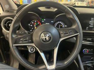 Grey Alfa Romeo Stelvio 2018 in Siauliai, with an engine capacity of 2.14 L and mileage of 190 thousand km for 8990 €, photo 9 on AUTOMOTO.COM.LV