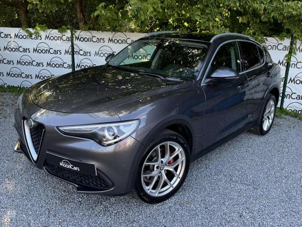 Grey Alfa Romeo Stelvio 2018 in Vilnius, with an engine capacity of 2.00 L and mileage of 94 thousand km for 19000 €, photo 1 on AUTOMOTO.COM.LV