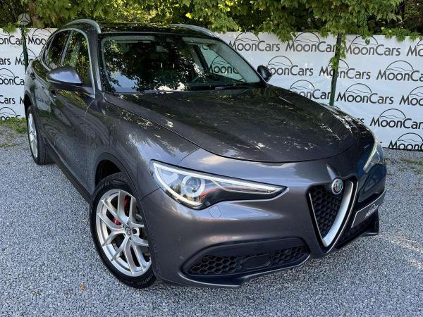 Grey Alfa Romeo Stelvio 2018 in Vilnius, with an engine capacity of 2.00 L and mileage of 94 thousand km for 19000 €, photo 4 on AUTOMOTO.COM.LV