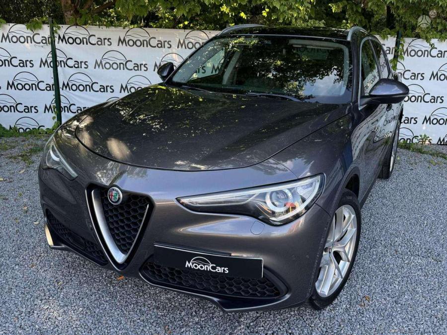 Pelēks Alfa Romeo Stelvio 2018 Viļņa, ar dzinēja tilpumu 2.00 L un nobraukumu 94 tūkst. km par 18800 €, foto 3 vietnē AUTOMOTO.COM.LV
