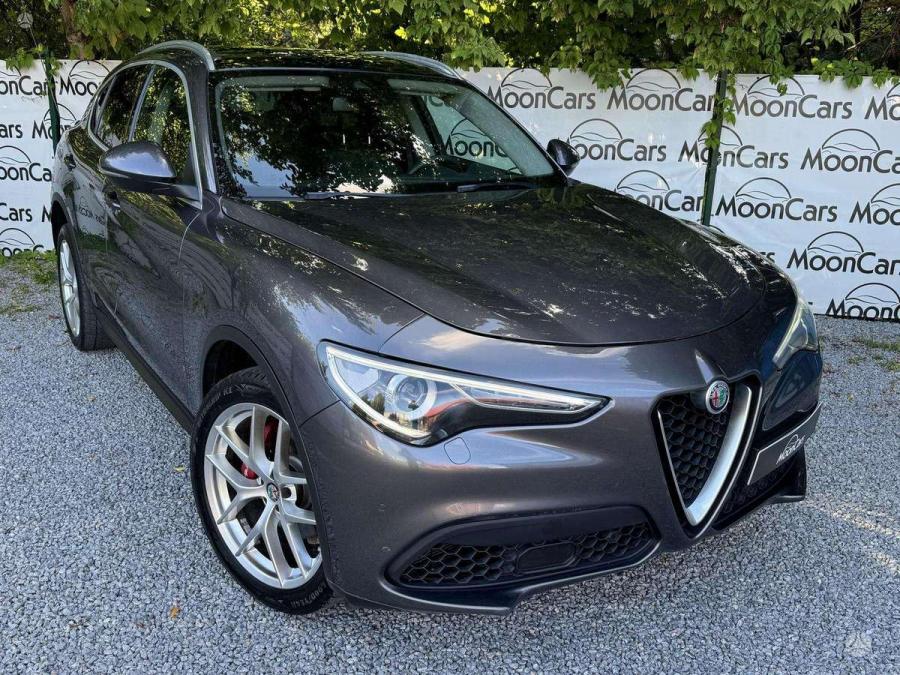 Pelēks Alfa Romeo Stelvio 2018 Viļņa, ar dzinēja tilpumu 2.00 L un nobraukumu 94 tūkst. km par 18800 €, foto 5 vietnē AUTOMOTO.COM.LV