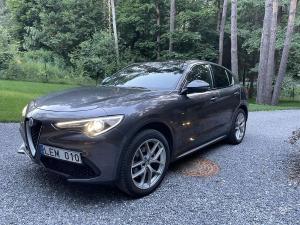 Grey Alfa Romeo Stelvio 2019 in Vilnius, with an engine capacity of 2.00 L and mileage of 200 thousand km for 16499 €, photo 5 on AUTOMOTO.COM.LV