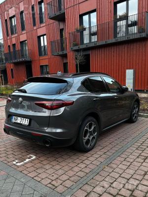 Grey Alfa Romeo Stelvio 2019 in Riga, with an engine capacity of 2.00 L and mileage of 143 thousand km for 21500 €, photo 4 on AUTOMOTO.COM.LV