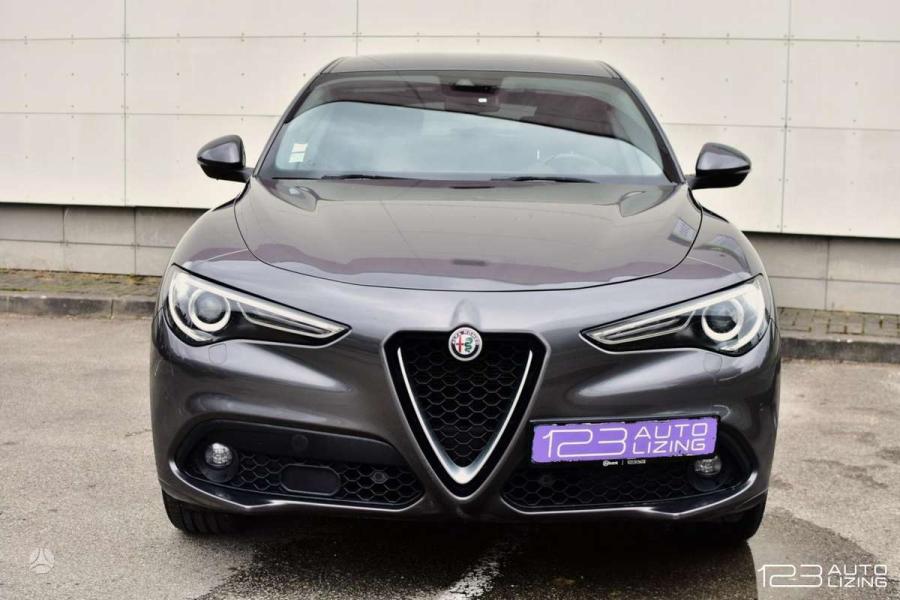 Pelēks Alfa Romeo Stelvio 2020 Kretinga, ar dzinēja tilpumu 2.10 L un nobraukumu 168 tūkst. km par 16350 €, foto 4 vietnē AUTOMOTO.COM.LV