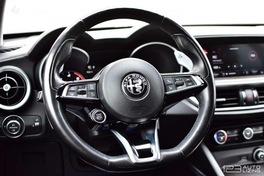Pelēks Alfa Romeo Stelvio 2020 Kretinga, ar dzinēja tilpumu 2.10 L un nobraukumu 168 tūkst. km par 16350 €, foto 28 vietnē AUTOMOTO.COM.LV