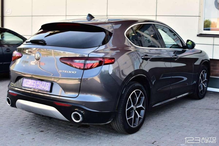Pelēks Alfa Romeo Stelvio 2020 Kretinga, ar dzinēja tilpumu 2.10 L un nobraukumu 168 tūkst. km par 14999 €, foto 11 vietnē AUTOMOTO.COM.LV