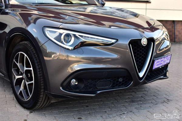 Pelēks Alfa Romeo Stelvio 2020 Kretinga, ar dzinēja tilpumu 2.10 L un nobraukumu 168 tūkst. km par 14999 €, foto 6 vietnē AUTOMOTO.COM.LV