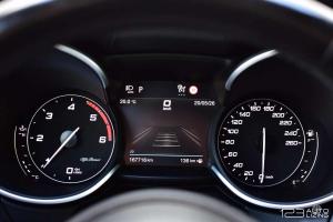 Pelēks Alfa Romeo Stelvio 2020 Kretinga, ar dzinēja tilpumu 2.10 L un nobraukumu 168 tūkst. km par 14999 €, foto 18 vietnē AUTOMOTO.COM.LV