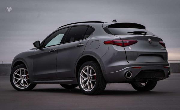 Grey Alfa Romeo Stelvio 2020 in Vilnius, with an engine capacity of 2.00 L and mileage of 46 thousand km for 22800 €, photo 2 on AUTOMOTO.COM.LV