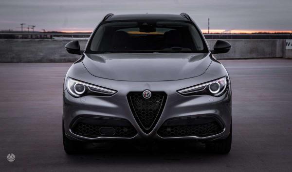 Grey Alfa Romeo Stelvio 2020 in Vilnius, with an engine capacity of 2.00 L and mileage of 46 thousand km for 22800 €, photo 3 on AUTOMOTO.COM.LV