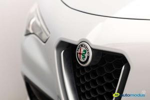 Pelēks Alfa Romeo Stelvio 2021 Viļņa, ar dzinēja tilpumu 2.00 L un nobraukumu 103 tūkst. km par 27890 €, foto 24 vietnē AUTOMOTO.COM.LV