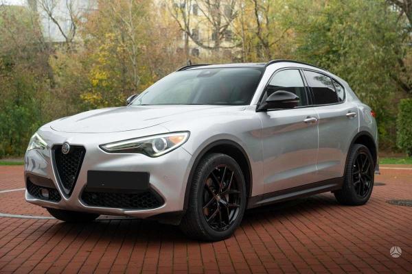 Pelēks Alfa Romeo Stelvio 2021 Viļņa, ar dzinēja tilpumu 2.00 L un nobraukumu 89 tūkst. km par 21000 €, foto 1 vietnē AUTOMOTO.COM.LV