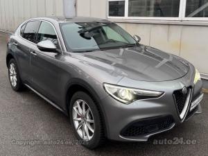Grey Alfa Romeo Stelvio 2017 in Riga, with an engine capacity of 2.00 L and mileage of 159 thousand km for 21300 €, photo 3 on AUTOMOTO.COM.LV