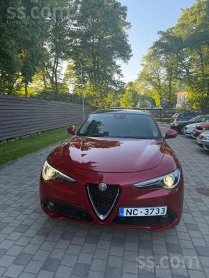 Red Alfa Romeo Stelvio 2018 in Riga, with an engine capacity of 2.20 L and mileage of 173 thousand km for 22000 €, photo  on AUTOMOTO.COM.LV
