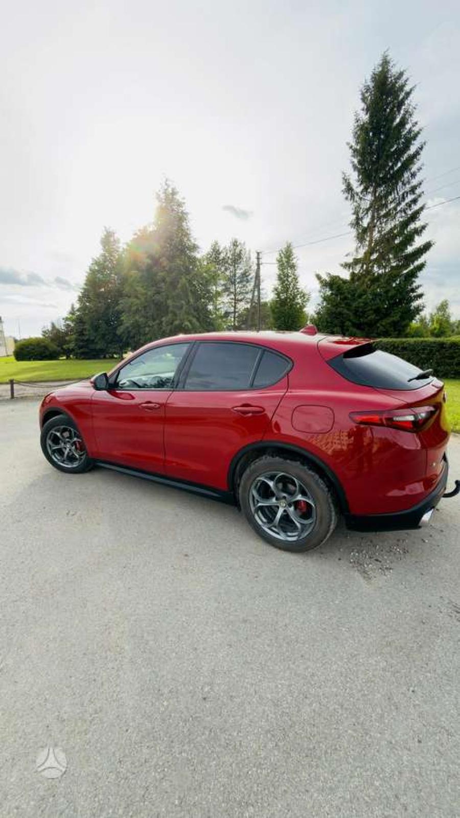 Sarkans Alfa Romeo Stelvio 2018 Biržai, ar dzinēja tilpumu 2.20 L un nobraukumu 162 tūkst. km par 13500 €, foto 3 vietnē AUTOMOTO.COM.LV