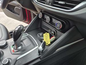 Red Alfa Romeo Stelvio 2018 in Utena, with an engine capacity of 2.14 L and mileage of 254 thousand km for 12990 €, photo 19 on AUTOMOTO.COM.LV