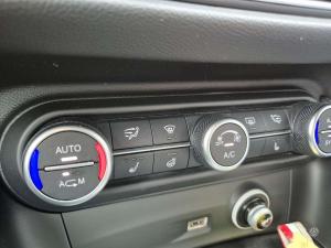 Red Alfa Romeo Stelvio 2018 in Utena, with an engine capacity of 2.14 L and mileage of 254 thousand km for 12990 €, photo 24 on AUTOMOTO.COM.LV