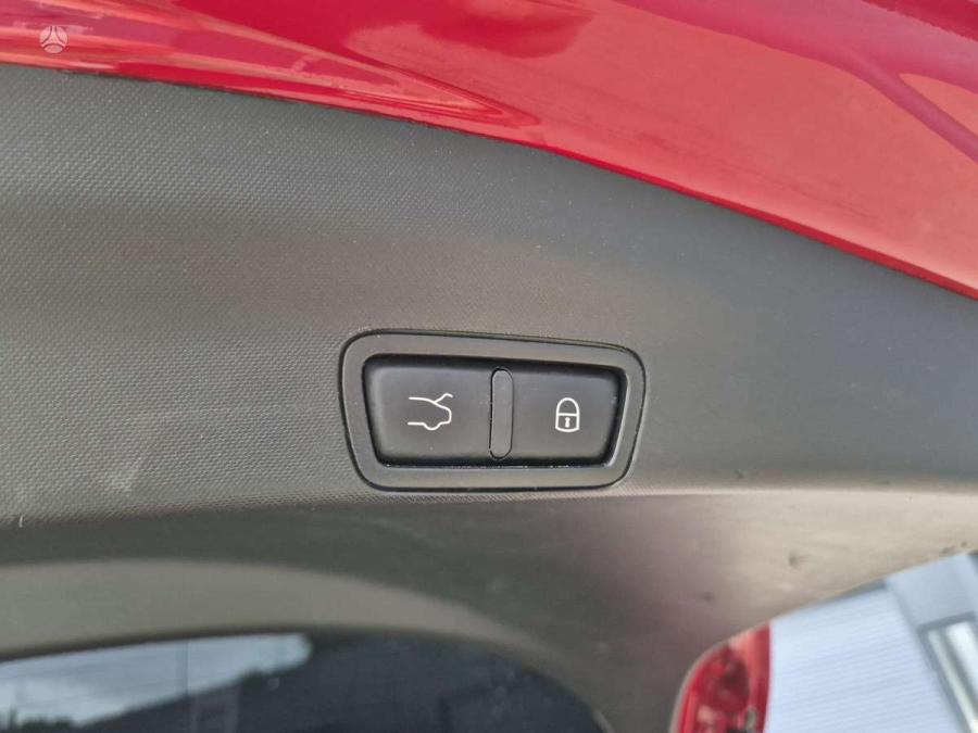 Red Alfa Romeo Stelvio 2018 in Utena, with an engine capacity of 2.14 L and mileage of 254 thousand km for 12990 €, photo 30 on AUTOMOTO.COM.LV
