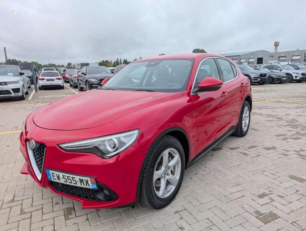Альфа Ромео Стелвио 2018 в Таураге на AUTOMOTO.COM.LV Красный Альфа Ромео Стелвио 2018 в Таураге, объемом двигателя 2.14 л и пробегом 176 тыс. км за 9900 €, фото 8 на AUTOMOTO.COM.LV