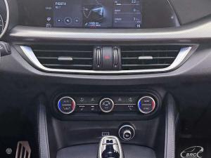 Sarkans Alfa Romeo Stelvio 2022 Viļņa, ar dzinēja tilpumu 2.00 L un nobraukumu 67 tūkst. km par 27000 €, foto 22 vietnē AUTOMOTO.COM.LV