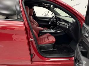 Sarkans Alfa Romeo Stelvio 2022 Viļņa, ar dzinēja tilpumu 2.00 L un nobraukumu 67 tūkst. km par 26000 €, foto 6 vietnē AUTOMOTO.COM.LV
