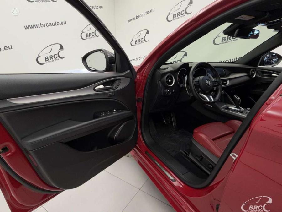 Sarkans Alfa Romeo Stelvio 2022 Viļņa, ar dzinēja tilpumu 2.00 L un nobraukumu 67 tūkst. km par 26000 €, foto 24 vietnē AUTOMOTO.COM.LV