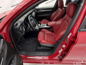 Sarkans Alfa Romeo Stelvio 2022 Viļņa, ar dzinēja tilpumu 2.00 L un nobraukumu 67 tūkst. km par 26000 €, foto 26 vietnē AUTOMOTO.COM.LV