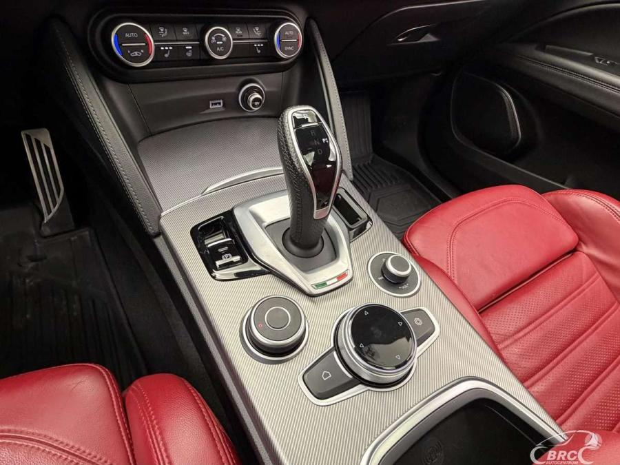 Sarkans Alfa Romeo Stelvio 2022 Viļņa, ar dzinēja tilpumu 2.00 L un nobraukumu 67 tūkst. km par 26000 €, foto 31 vietnē AUTOMOTO.COM.LV