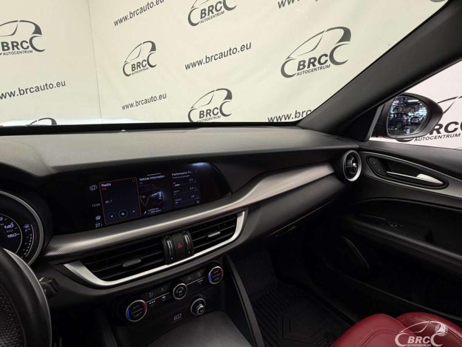 Sarkans Alfa Romeo Stelvio 2022 Viļņa, ar dzinēja tilpumu 2.00 L un nobraukumu 67 tūkst. km par 26000 €, foto 32 vietnē AUTOMOTO.COM.LV
