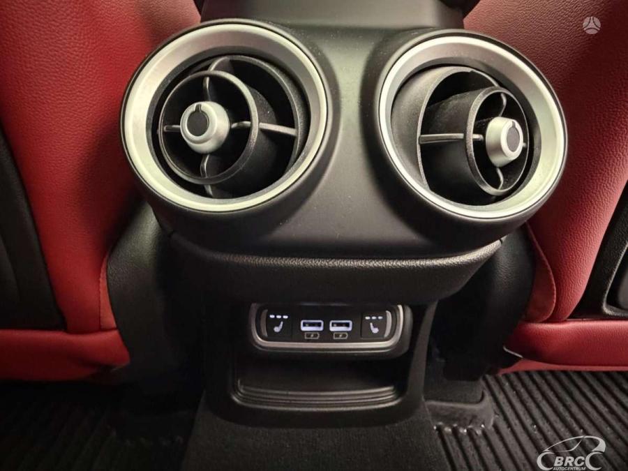 Red Alfa Romeo Stelvio 2022 in Vilnius, with an engine capacity of 2.00 L and mileage of 67 thousand km for 24900 €, photo 18 on AUTOMOTO.COM.LV