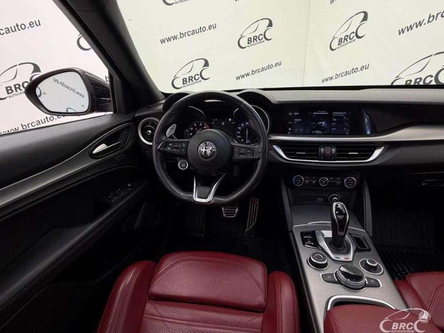 Red Alfa Romeo Stelvio 2022 in Vilnius, with an engine capacity of 2.00 L and mileage of 67 thousand km for 24900 €, photo 19 on AUTOMOTO.COM.LV