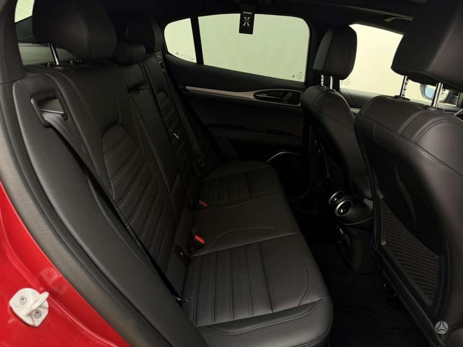 Sarkans Alfa Romeo Stelvio 2023 Viļņa, ar dzinēja tilpumu 2.00 L un nobraukumu 13 tūkst. km par 28999 €, foto 15 vietnē AUTOMOTO.COM.LV