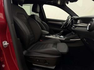 Sarkans Alfa Romeo Stelvio 2023 Viļņa, ar dzinēja tilpumu 2.00 L un nobraukumu 13 tūkst. km par 28999 €, foto 16 vietnē AUTOMOTO.COM.LV