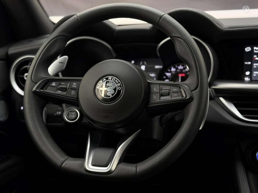 Sarkans Alfa Romeo Stelvio 2023 Viļņa, ar dzinēja tilpumu 2.00 L un nobraukumu 13 tūkst. km par 28999 €, foto 20 vietnē AUTOMOTO.COM.LV